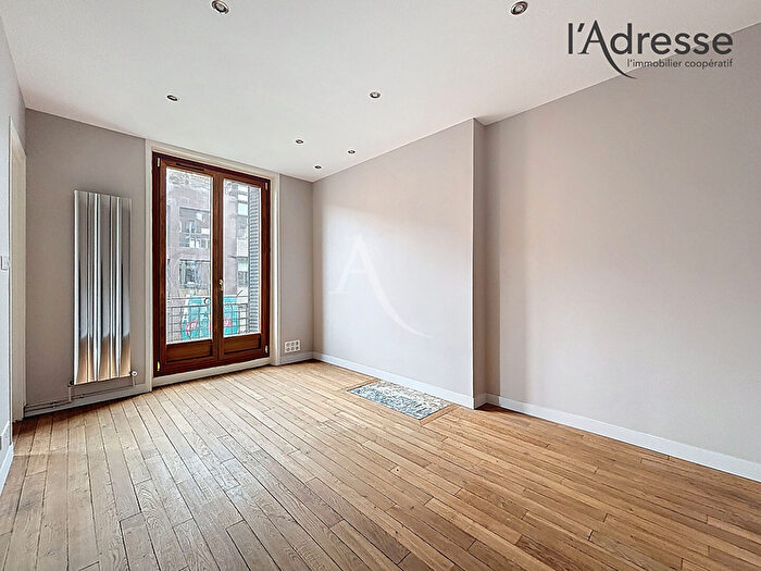 Appartement 3 pièces à vendre - Suresnes, Carnot, Gambetta
