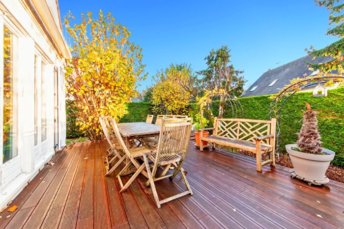 Maison à vendre - Sucy-en-Brie, Petit Val, Côte - 8 pièces - 5 chambres