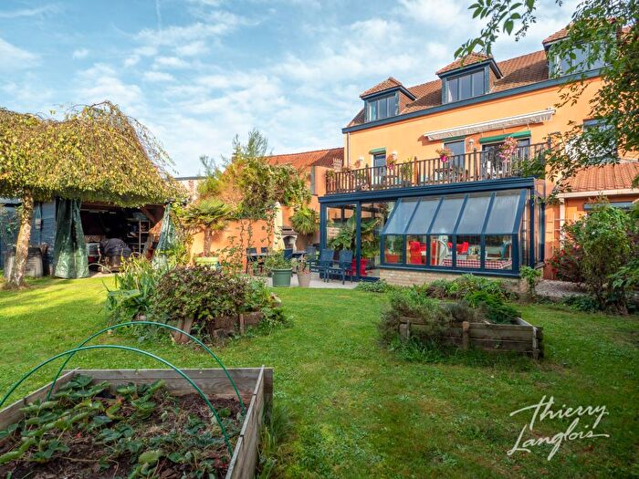 Baisieux : Maison 10 pièces à vendre