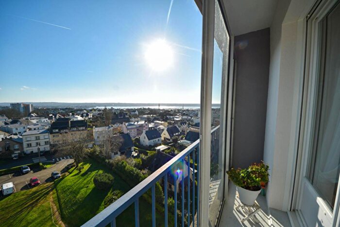 Appartement à vendre - Brest, Saint-Marc, Kérampéré - 4 pièces - 2 chambres