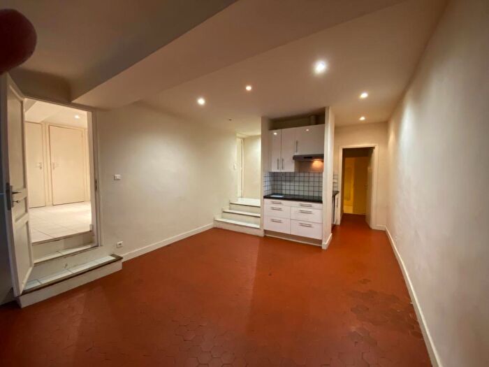 Appartement à louer - Aix-en-Provence, Centre-ville - 3 pièces - 2 chambres