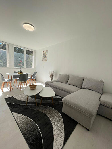 Appartement 4 pièces à louer à Pau, Dufau, Tourasse