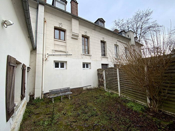 Appartement à louer - Évreux, Centre-ville - 5 pièces - 4 chambres