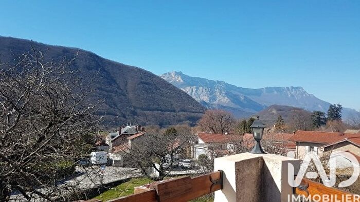 Maison à vendre - Saint-Georges-de-Commiers - 5 pièces - 3 chambres