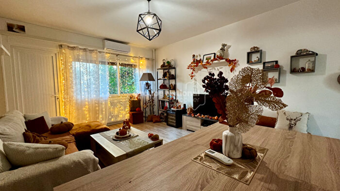 Appartement à vendre - Nîmes, Les Amoureux - 3 pièces - 2 chambres