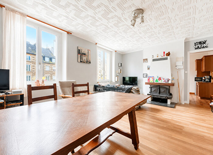 Appartement 5 pièces à vendre à Saint-Hilaire-du-Harcouët