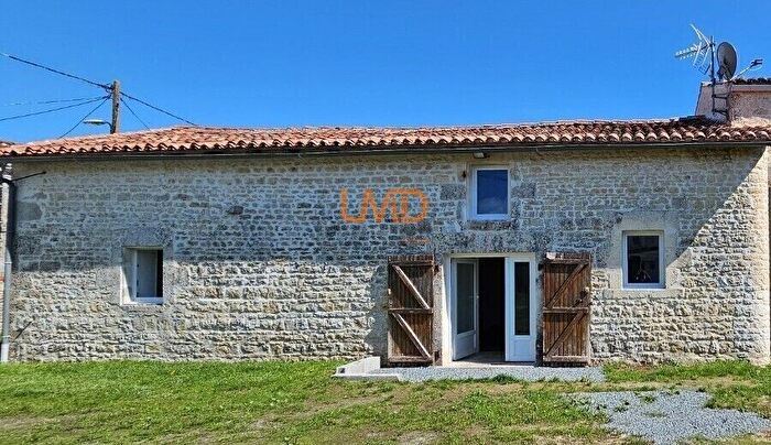 Maison à vendre - Sainte-Même - 2 pièces - 1 chambre