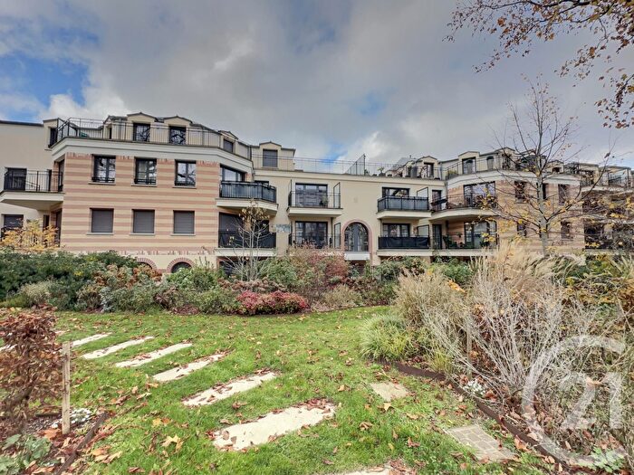 Appartement à vendre - Verneuil-sur-Seine, Centre-ville, Gare - 4 pièces - 2 chambres