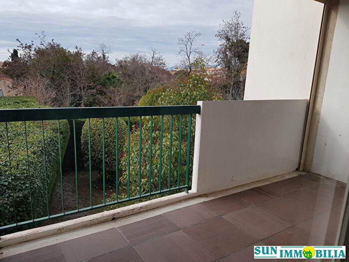 Appartement à louer - Saint-Laurent-du-Var, Bord de Mer, Port de Plaisance - 1 pièce