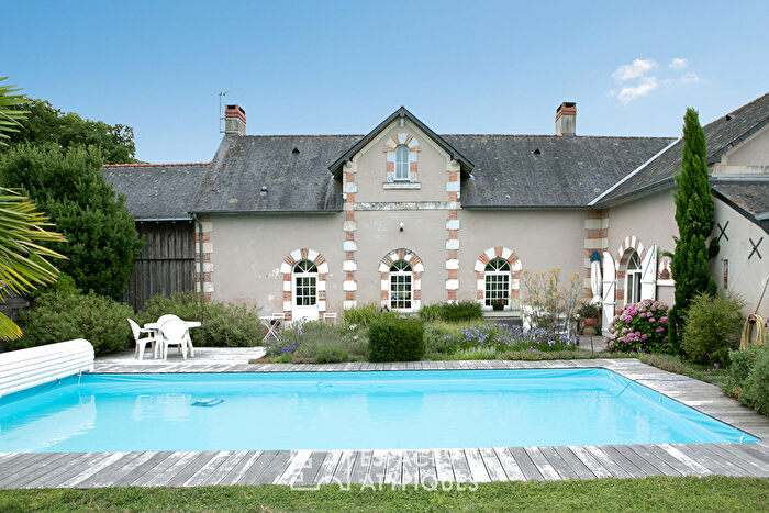 Maison à vendre - Fontaine-Guérin - 7 pièces - 5 chambres