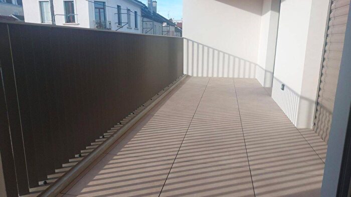 Appartement à louer - Oiselet la Grive, Bourgoin-Jallieu - 3 pièces - 2 chambres