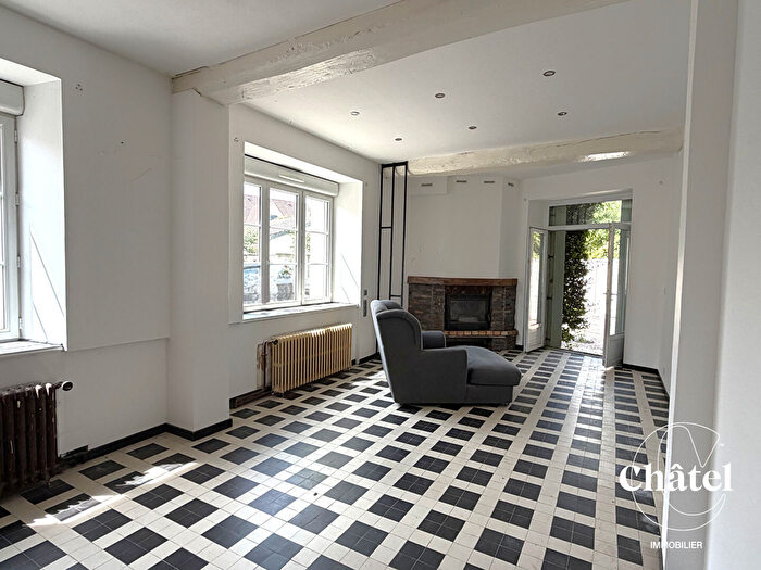 Maisons à vendre et appartements à louer - 3