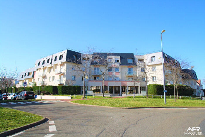 Appartement à louer - Chatou, Nord - 4 pièces - 3 chambres