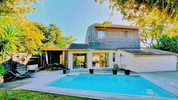 Maison à vendre - Saint-Jean-de-Védas - 6 pièces - 4 chambres