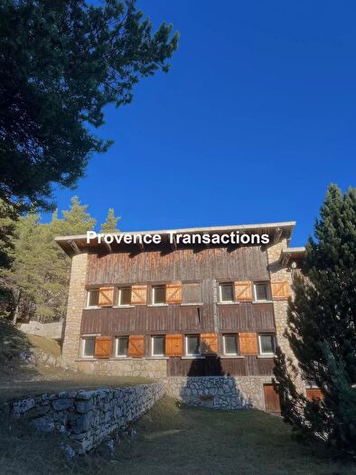 Maison à vendre - Beaumont-du-Ventoux - 6 pièces - 4 chambres