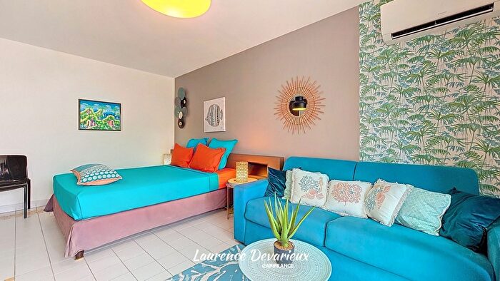 Appartement 1 pièce à Saint-François, à vendre