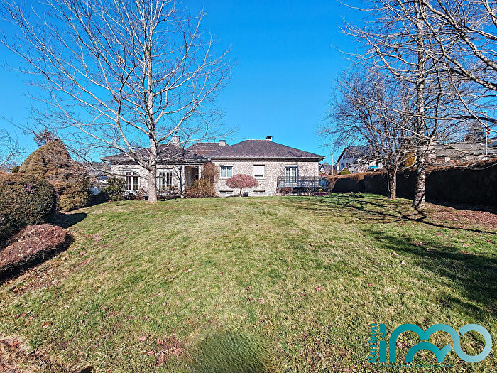 Maison à vendre - Rieupeyroux - 7 pièces - 5 chambres