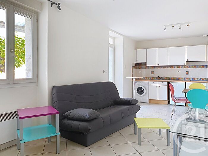 Appartement à louer - Angoulême, Bel-Air, La Grand Font - 2 pièces - 1 chambre
