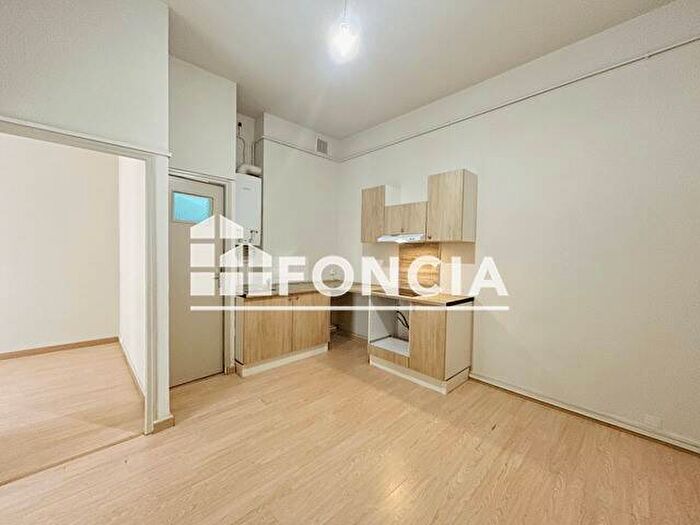 Appartement à louer - Place dArmes, Toulon - 2 pièces - 1 chambre