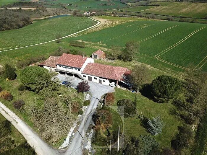 Maison à vendre - Auriac-sur-Vendinelle - 7 pièces - 4 chambres