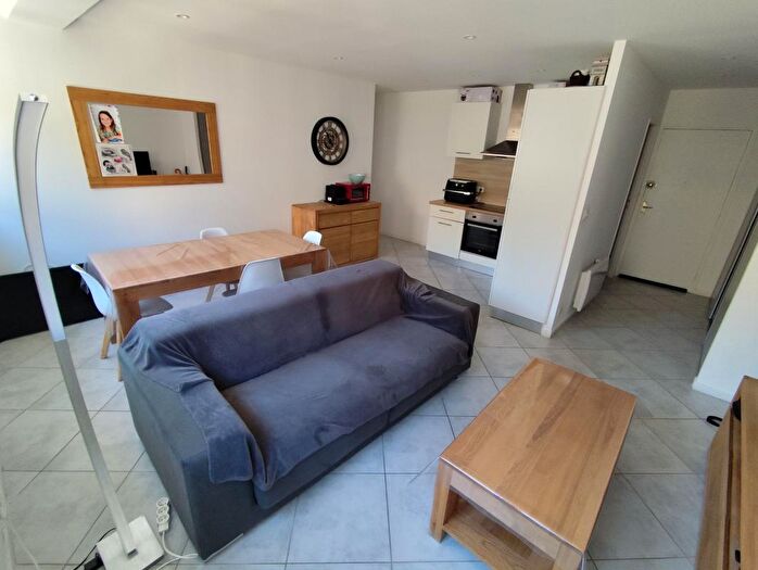 Appartement à vendre - Avignon, Magnanen, Teinturiers - 3 pièces - 2 chambres