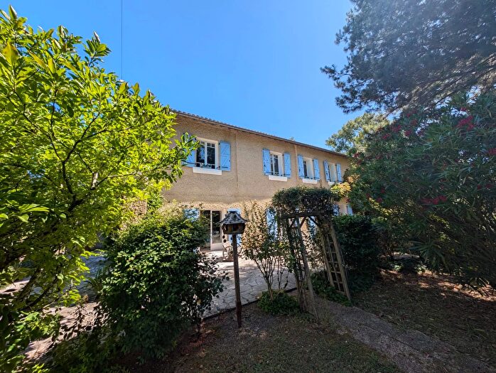 Maison 6 pièces à vendre à Lannux