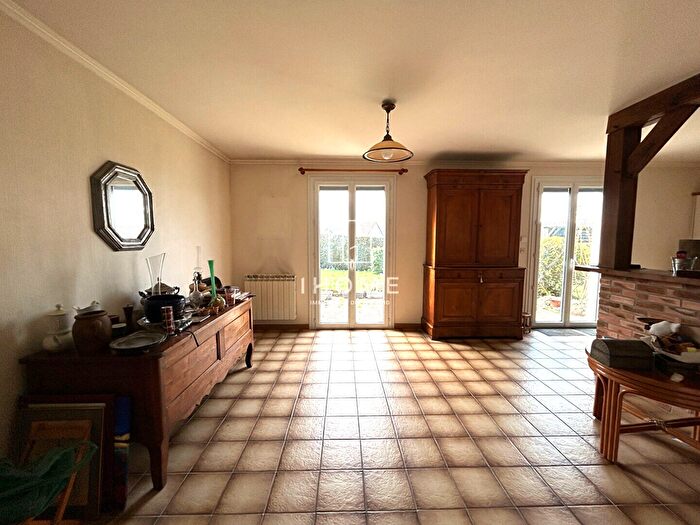 Maison à vendre - Chaufour-Notre-Dame - 5 pièces - 3 chambres