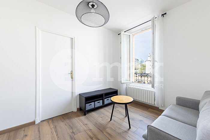 Appartement 3 pièces à vendre à Courbevoie, Bécon
