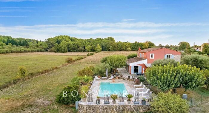 Maison à vendre - Bagnols-en-Forêt - 7 pièces - 4 chambres