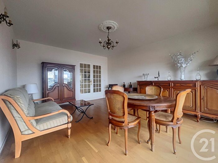 Appartement à vendre - Le Bourget, LEglise, Parc des Expositions - 3 pièces - 2 chambres