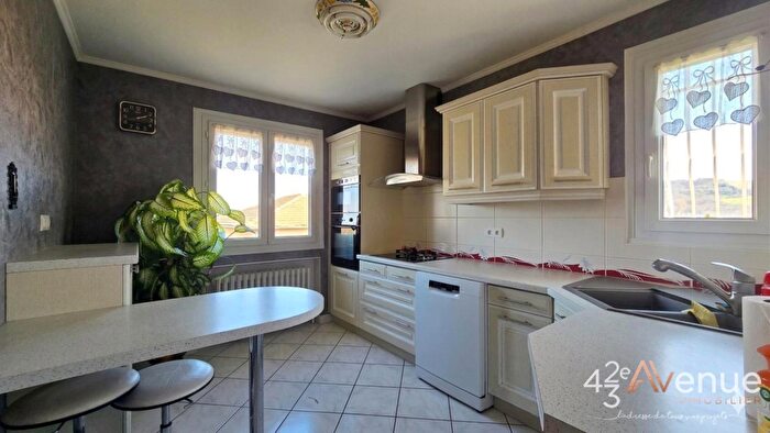 Maison à vendre - Saint-Genest-Lerpt - 3 pièces - 2 chambres