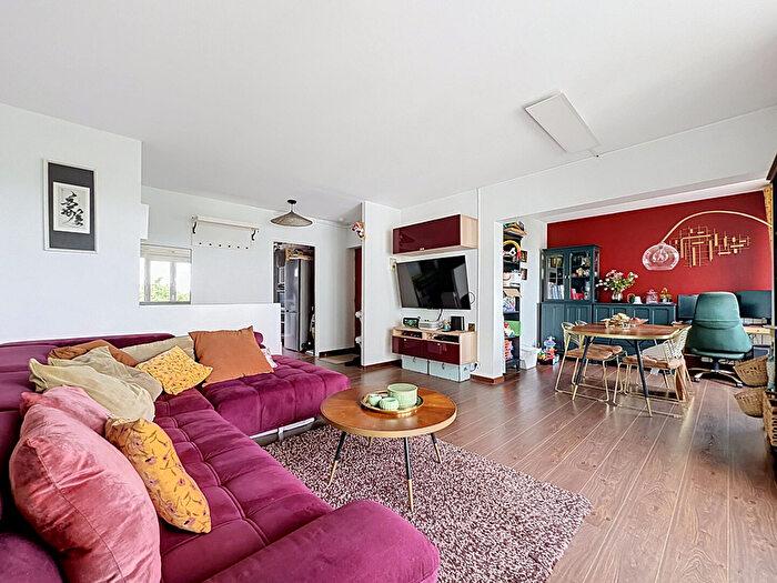 Maurepas, Centre-ville, Malmedonne - Appartement 4 pièces à vendre