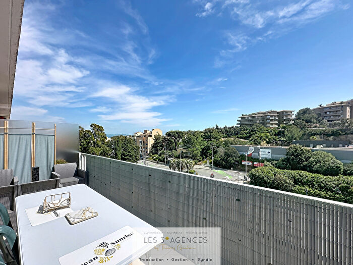 Cavalaire-sur-Mer, Centre-ville : Appartement 1 pièce à vendre