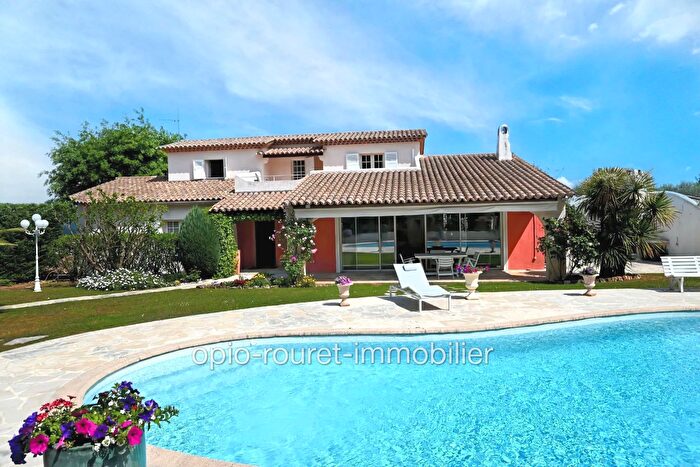 Maison 8 pièces à vendre à Le Rouret