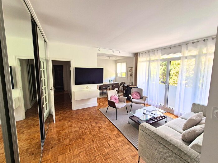 Appartement à vendre - Antony, Croix de Berny - 3 pièces - 2 chambres