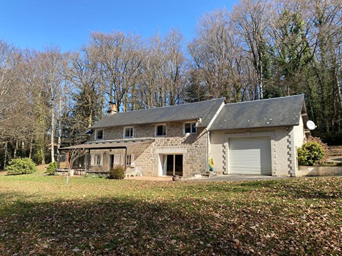 Saint-Hilaire-les-Courbes - Maison 6 pièces à vendre