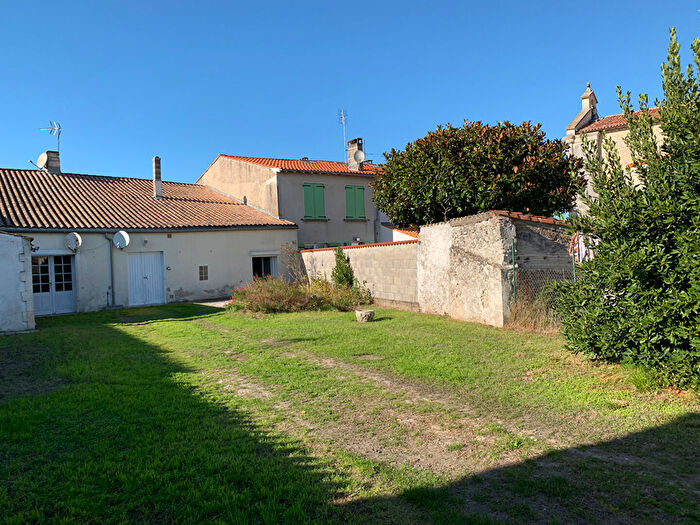 Maison à louer - Médis - 5 pièces - 4 chambres