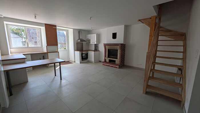 Maison à louer - Saint-Dolay - 5 pièces - 4 chambres