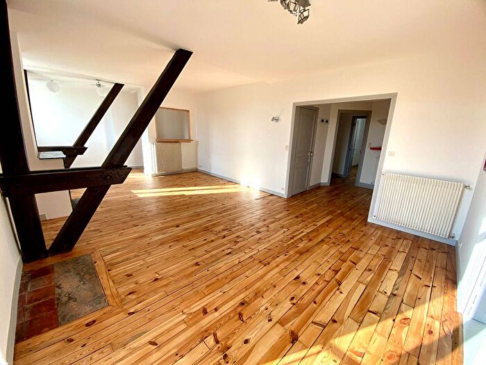 Appartement à louer - Charras, Clermont-Ferrand - 4 pièces - 3 chambres