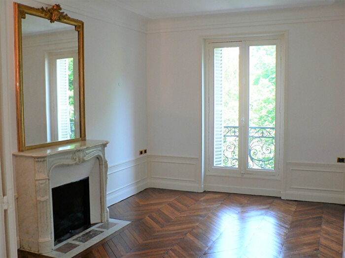 Paris 8ème, Elysée, Madeleine : Appartement 3 pièces à vendre