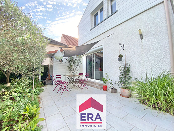 Maison à vendre - Sartrouville, La Plaine - 8 pièces - 4 chambres