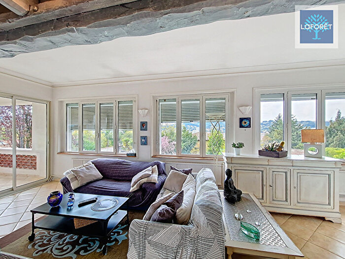 Appartement à vendre - Vallauris, Les Mauruches - 3 pièces - 2 chambres