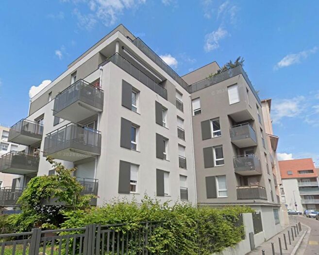 Appartement à louer - Villeurbanne, Croix Luizet - 1 pièce