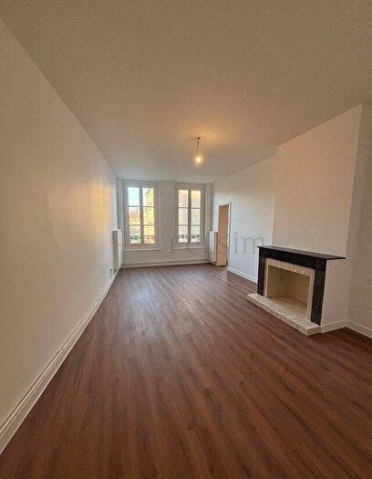 Appartement à louer - Centre-Ancienne Ville, Metz - 4 pièces - 3 chambres