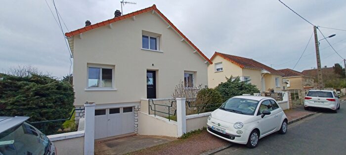 Maison à vendre - Châtellerault - 6 pièces - 5 chambres
