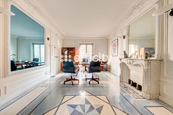 Appartement à vendre - Paris e , Mairie - 6 pièces - 4 chambres