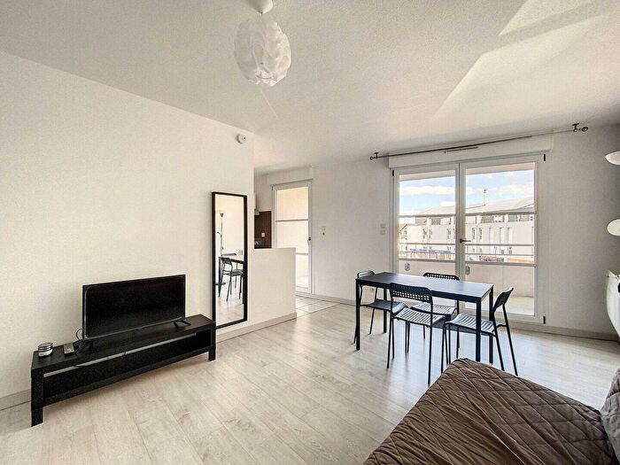 Appartement à louer - Centre, Ostwald - 1 pièce