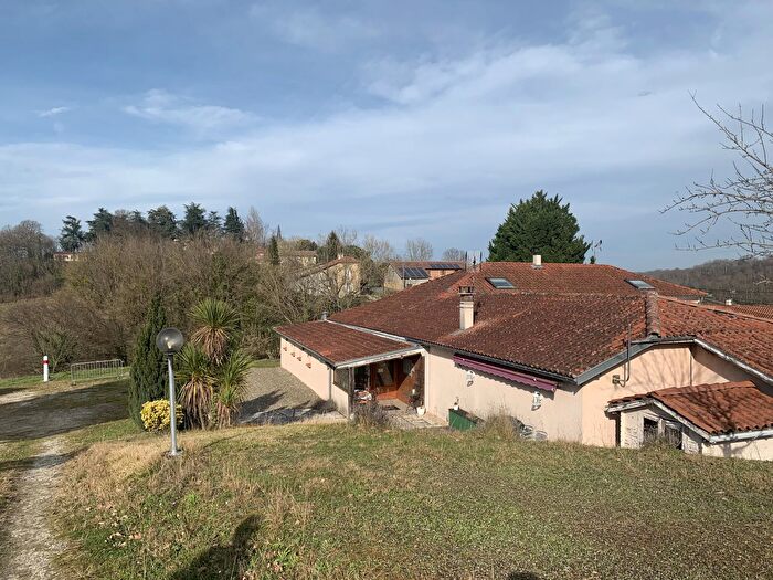 Maison à vendre - Trie-sur-Baïse - 7 pièces - 4 chambres
