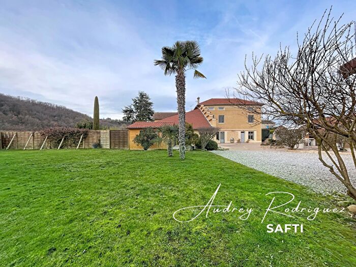 Maison à vendre - Charmes-sur-lHerbasse - 11 pièces - 6 chambres