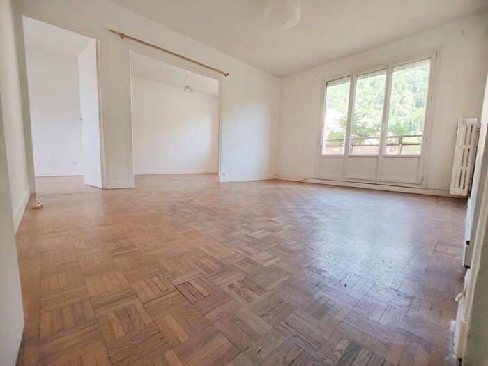 Appartement 4 pièces à Saint-Martin-d'Hères, Galochère, à vendre